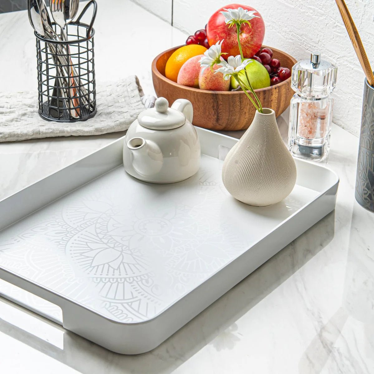 7 Sleek and Stylish Ways to Utilize a Tray in Your Home | Bzyoo